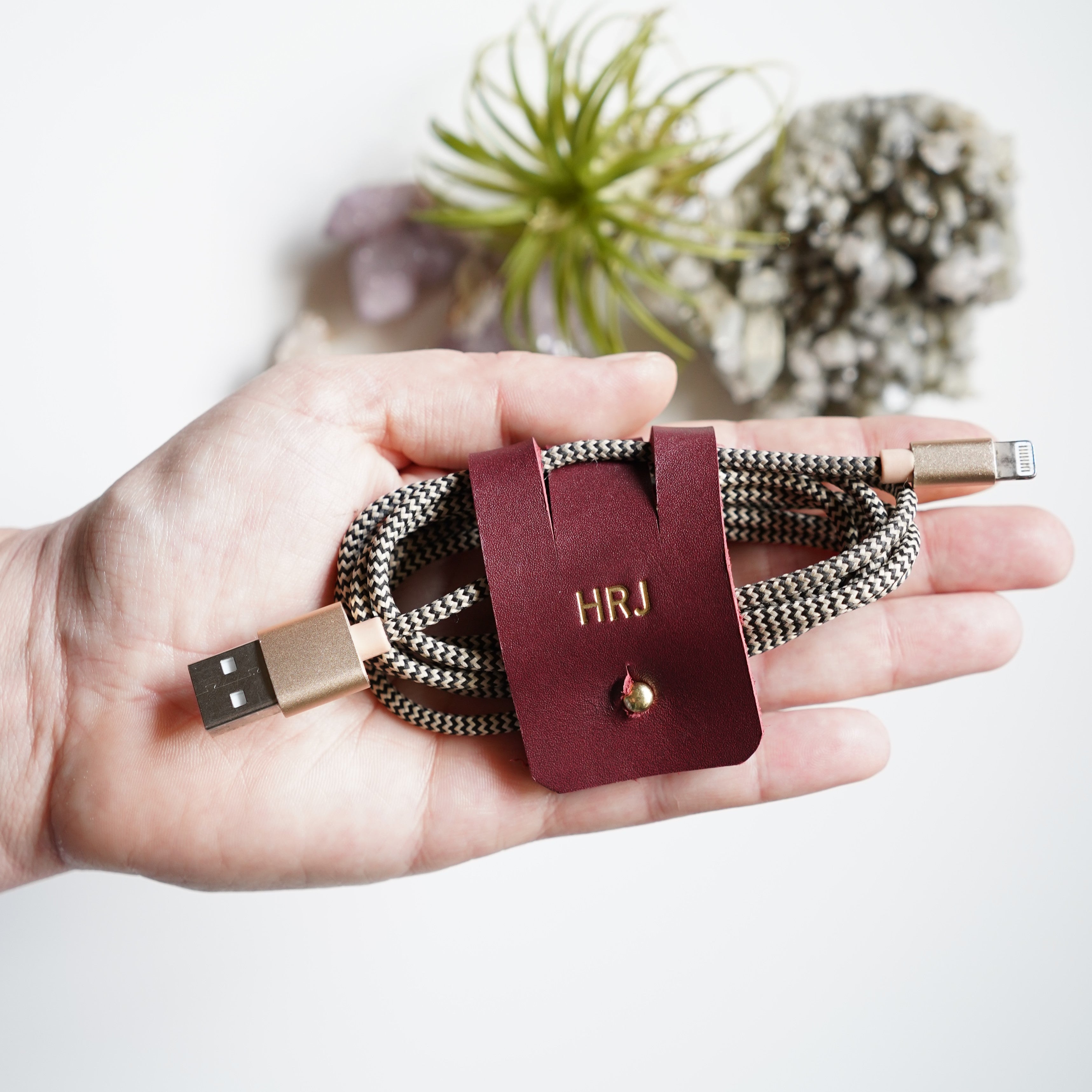 Personalized Large Cable Holder [Flag End - Snap Closure] – Keyaiira